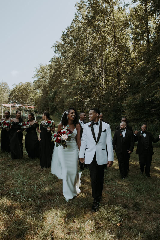 Richmond Area Weddings | Potomac Point Winery & Vineyard | Dominique ...