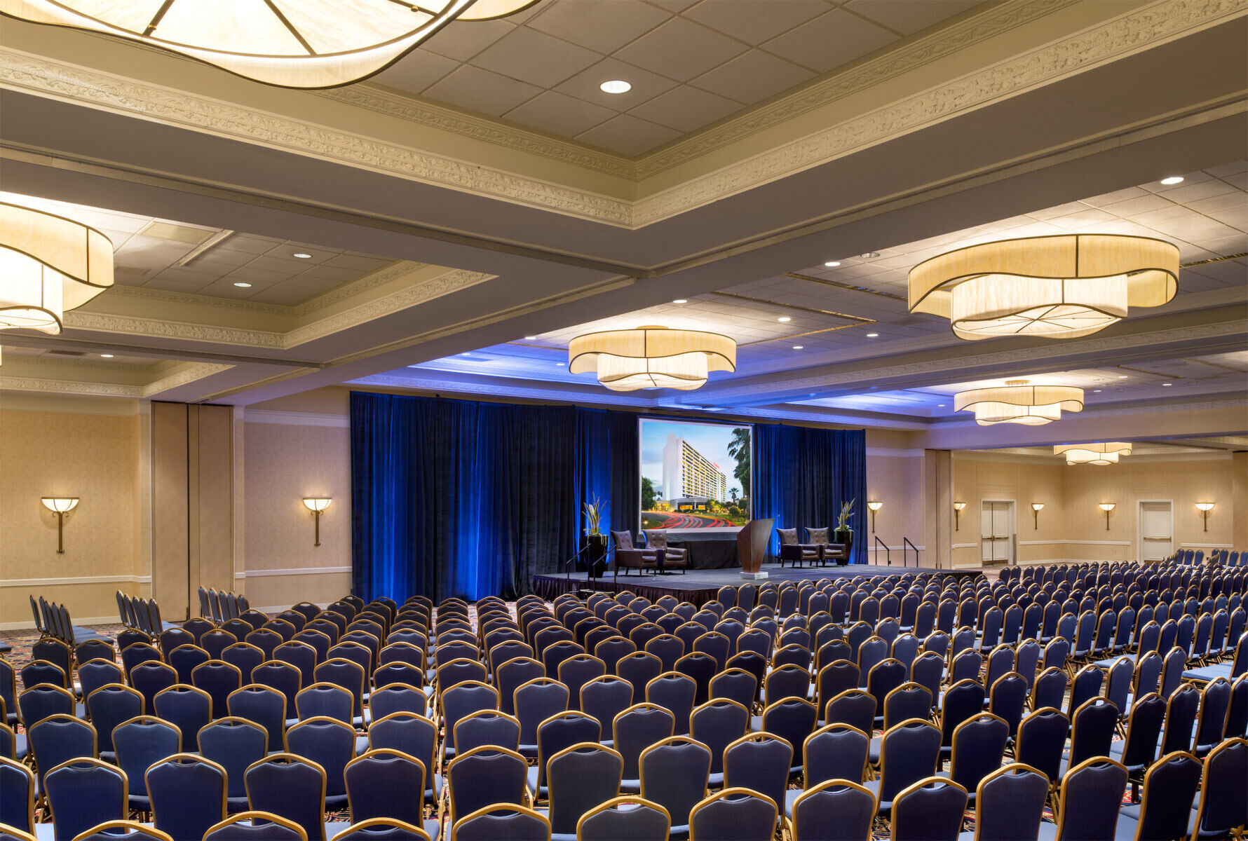 Torrance Marriott Redondo Beach | Wedding Venues | Torrance, California