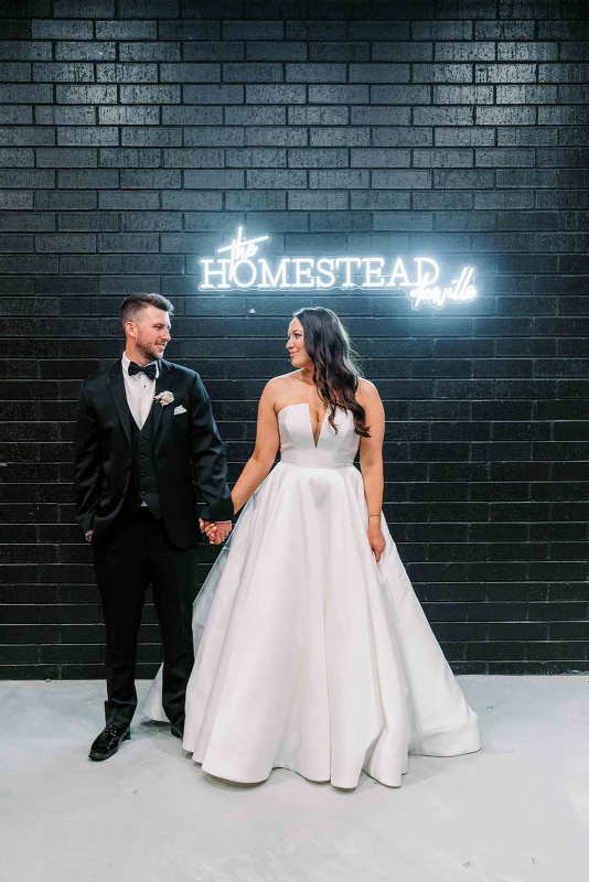 Houston Area Weddings | The Homestead Danville | Sarah & Michael