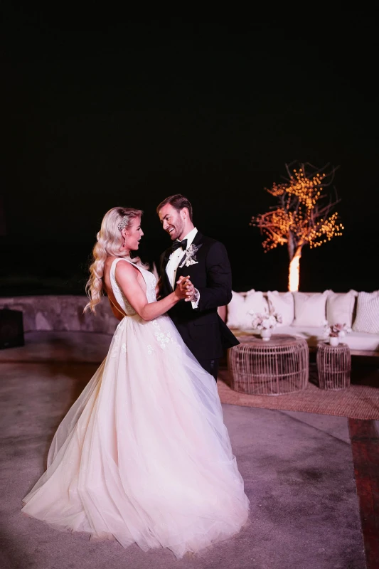 Los Cabos Area Weddings | Esperanza | Lauren & Larry